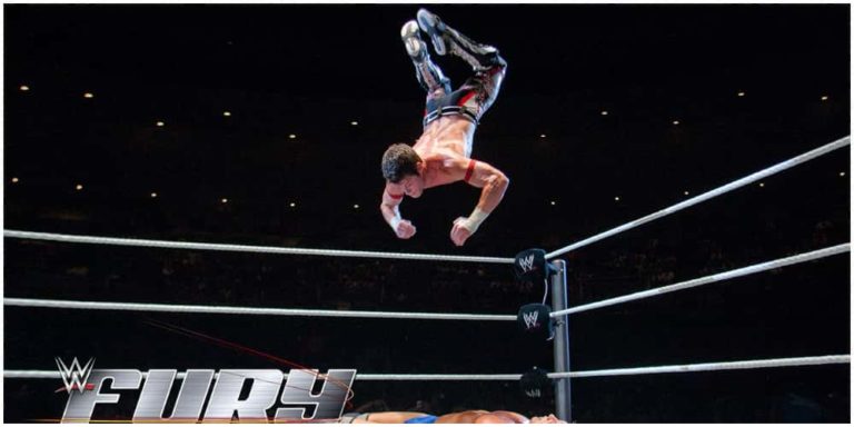 The 10 Best WWE Finishers of All Time